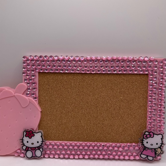 Hello Kitty | Accessories | Sanrio Hello Kitty Picture Frame | Poshmark